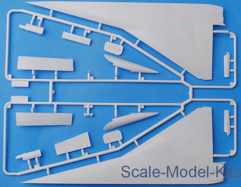 Tupolev Tu-144 Soviet airliner-ICM plastic scale model kit in 1:144 ...