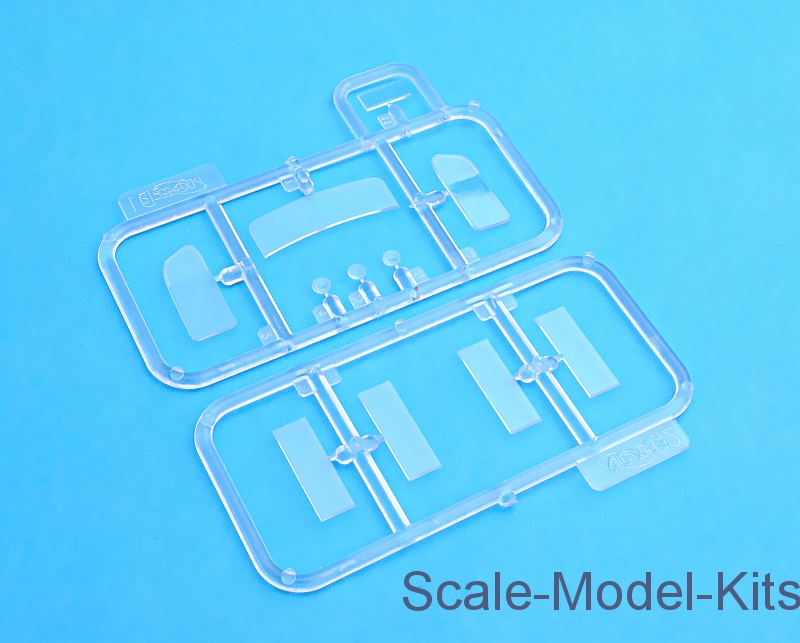 Typ 2,5-32 with shelter, WWII German ambulance-ICM plastic scale model ...